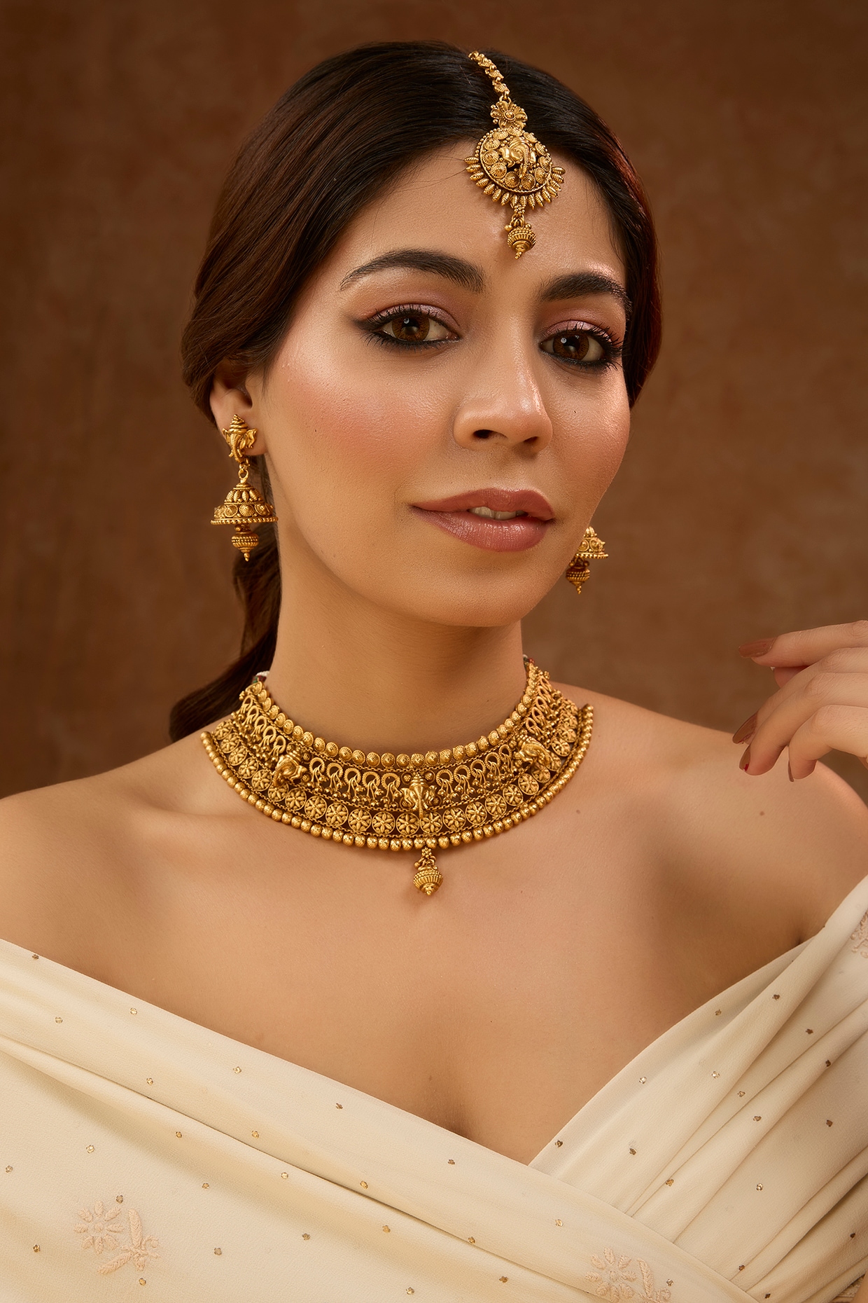 Gold Finish Lord Ganesha & Floral Motif Temple Necklace Set by 20AM at ...