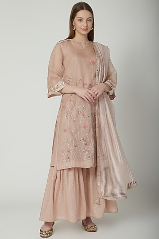 Buy 5X by Ajit Kumar Designer Sarees, Lehengas, Anarkalis 2025