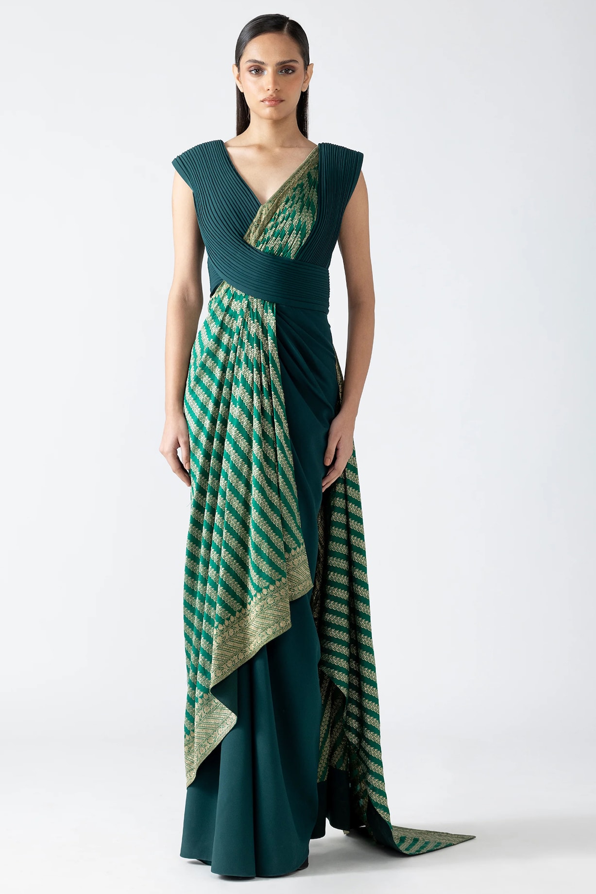 Emerald Green Banana Crepe & Banarasi Bridal Gown by Amit Aggarwal at ...