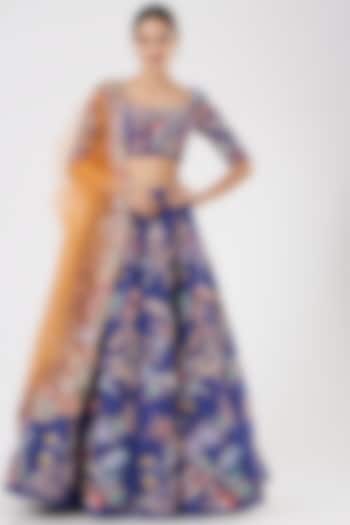 vertical pattern lehenga