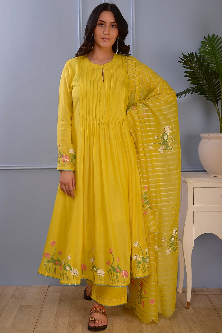 Lemon Yellow Foil Printed Anarkali Set by Abbaran at Pernia's Pop Up ...