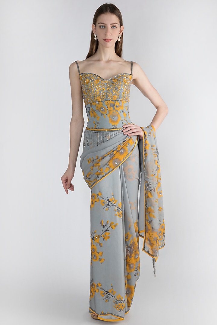 Grey Printed Saree Set by Adah at Pernia's Pop Up Shop 2025