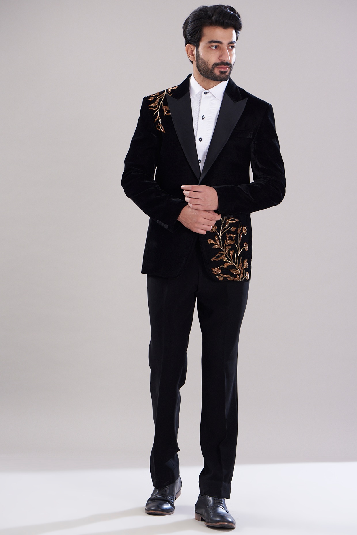 Black Silk Velvet Hand Embroidered Tuxedo Set by Aditya Sachdeva Men at ...