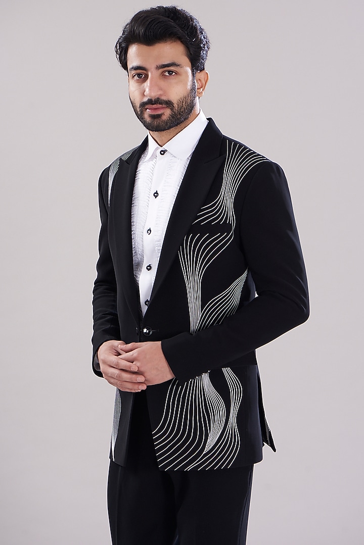 Buy Aditya Sachdeva Men Black Italian Crepe Embroidered Tuxedo Set at Pernia'sPopUpShopMen 2025