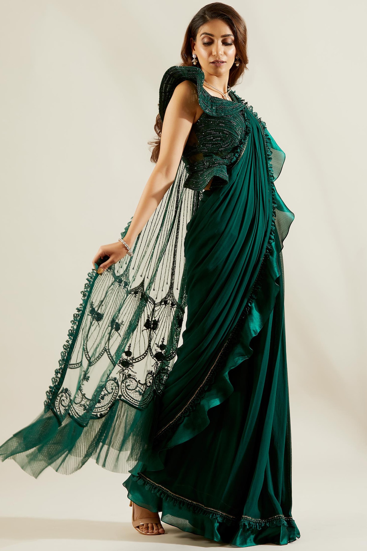 Emerald Green Hand Embroidered Pre-Draped Saree Set by Adaara Couture at Pernia's Pop Up Shop 2024