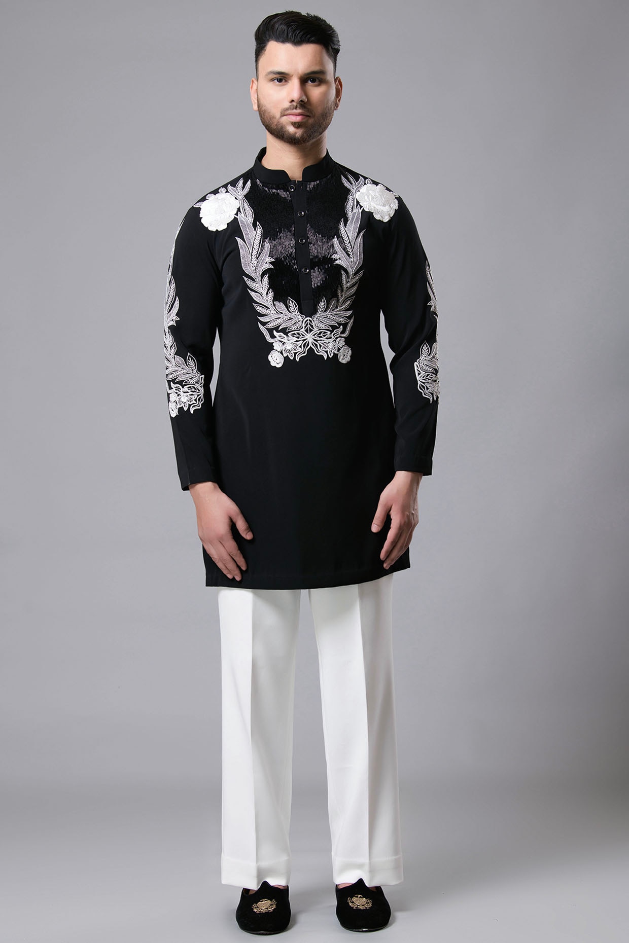 Black Italian Crepe Kurta Resham & Cutdana Work Kurta Set by Aditya Sachdeva Men at Pernia's Pop ...