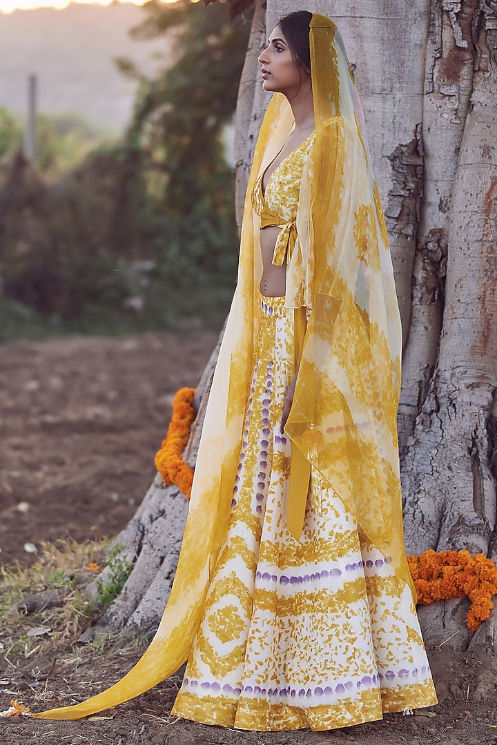 Ivory & Yellow Floral Printed Wedding Lehenga Set by Amita Gupta ...