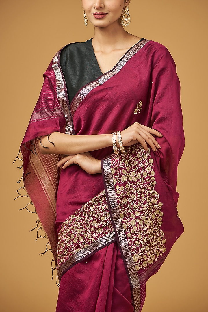 Maroon Maheshwari Cotton Silk Embroidered Handwoven Saree Set by Aharin ...