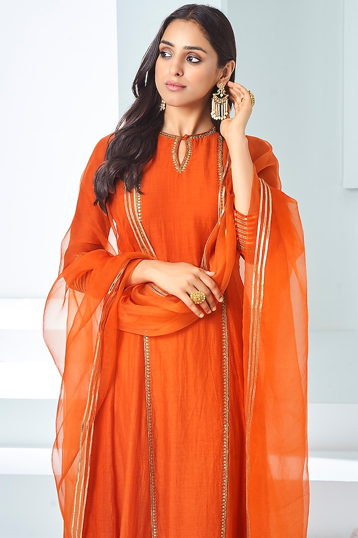 Orange Soft Chanderi Embroidered Kurta Set by Almaari by Pooja Patel at Pernia's Pop Up Shop 2024
