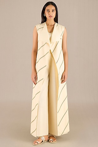 AMPM by Ankur and Priyanka Modi - Buy Lehenga, Sarees, Tunics Online 2024