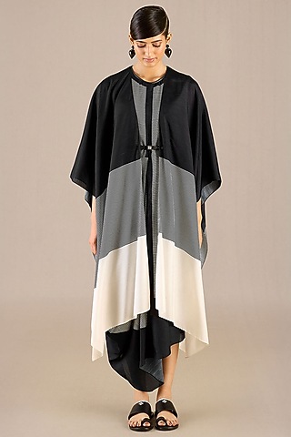 AMPM by Ankur and Priyanka Modi - Buy Lehenga, Sarees, Tunics Online 2024