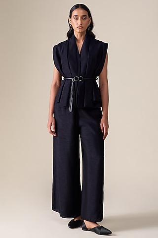 AMPM by Ankur and Priyanka Modi - Buy Lehenga, Sarees, Tunics Online 2025