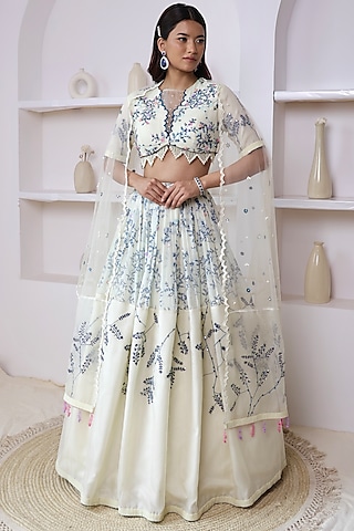 Buy Amit Sachdeva Designer Lehengas, Gowns, Anarkalis 2025