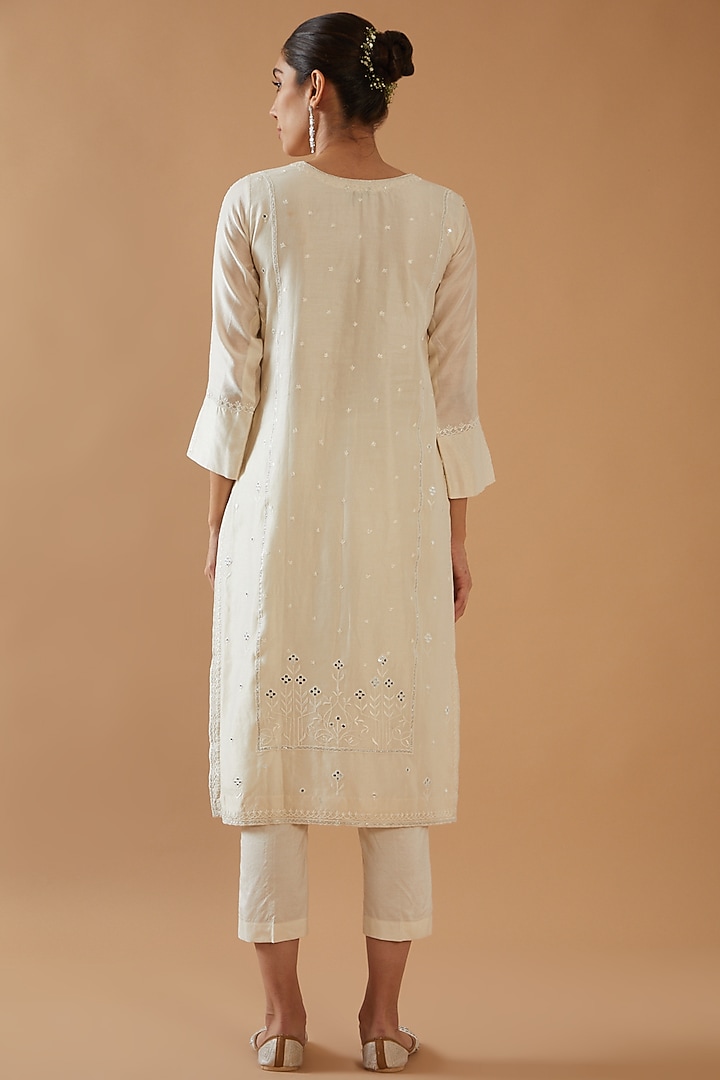 Pristine Ivory Chanderi Silk Embroidered Kurta Set by ANGSA BY NIDHIR & SHELLY at Pernia's Pop ...