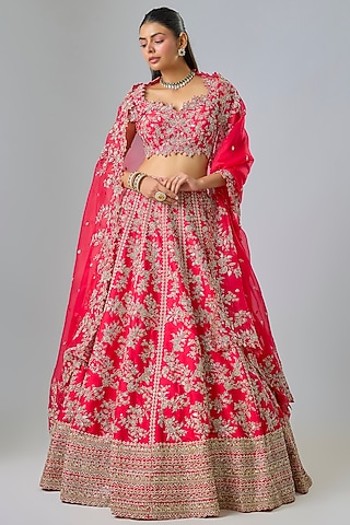 Red Organza Hand Embroidered Bridal Lehenga Set by Anushree Reddy at ...