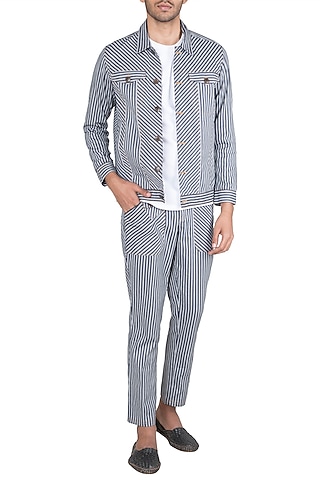 Ananke Designer Clothing: Shop Kurtas, Jackets, Shirts, Pants 2025