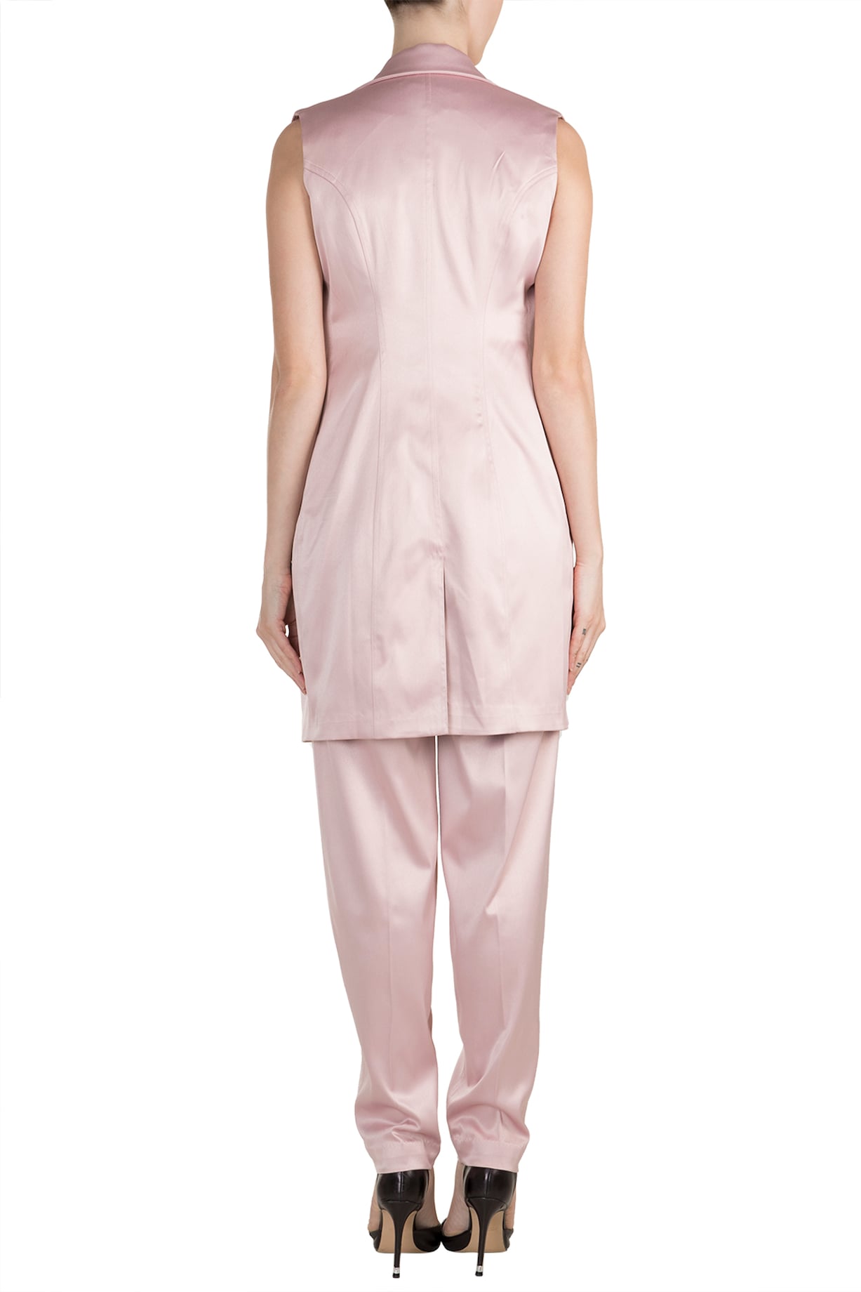 Pink Embroidered Blazer Set Design by PARNIKA at Pernia's Pop Up Shop 2024