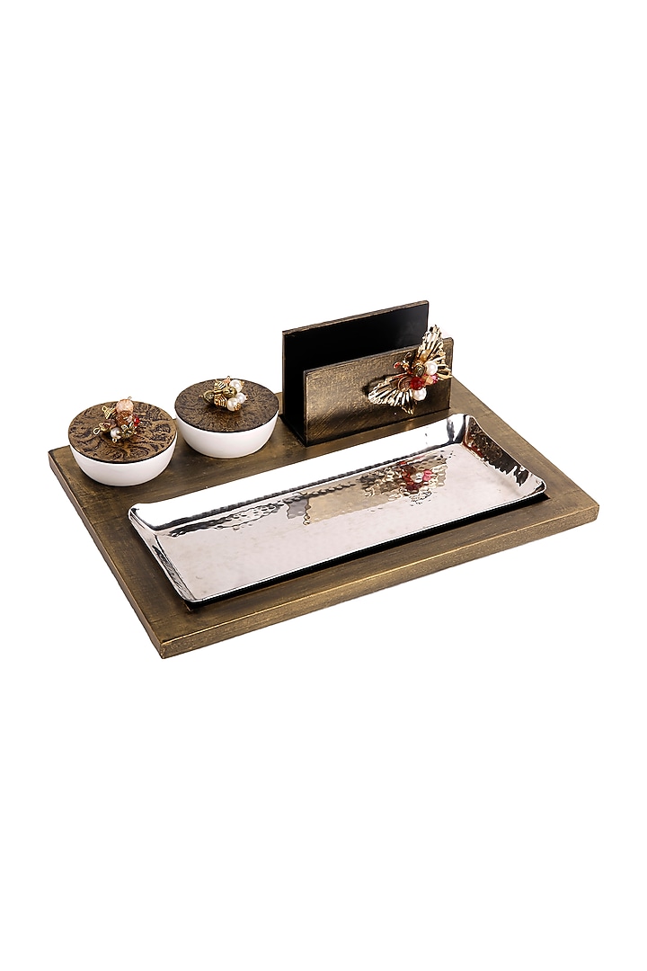 Black & Gold Wooden Platter Set by Aarav Designs at Pernia's Pop Up ...