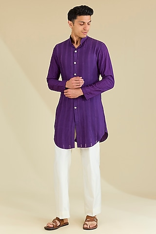 Purple Silk Pintuck Kurta by Arjun Kilachand at Pernia's Pop Up Shop 2026