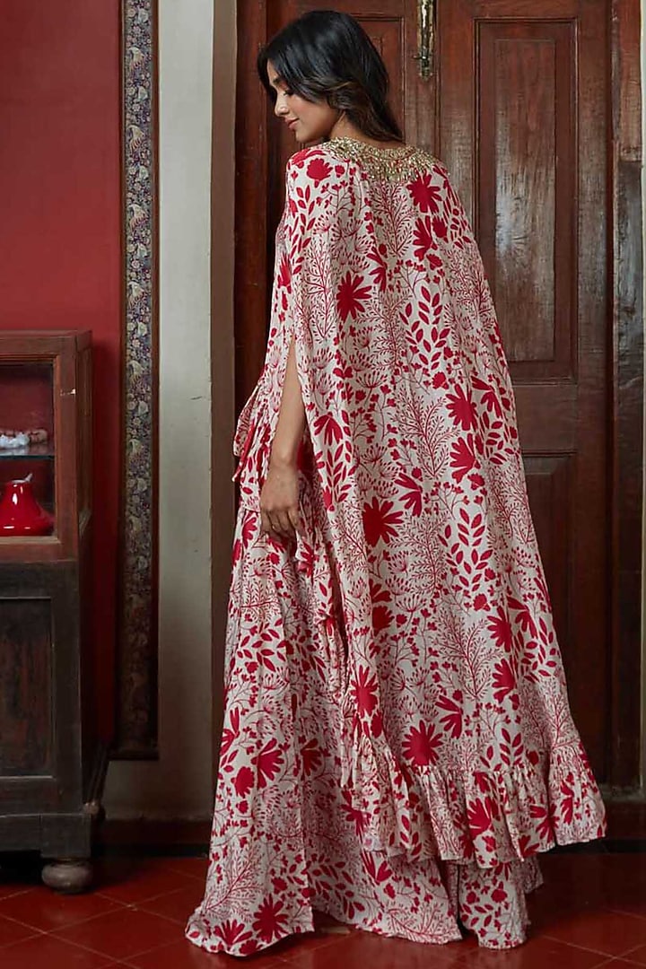 Red Printed & Hand Embroidered Cape Set by Arpita Mehta at Pernia's Pop ...