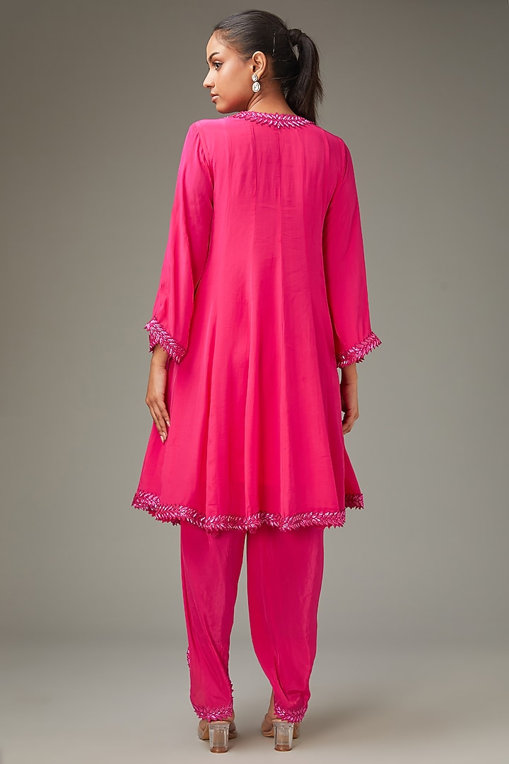 Pink Pure Crepe Nalki Handwork Kurta Set by LABEL ARRV at Pernia's Pop ...