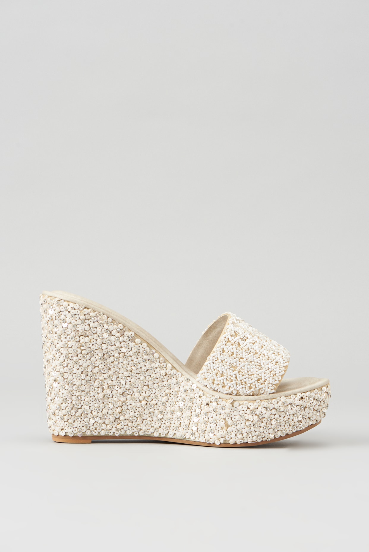 White Embellished Wedges by Aanchal Sayal at Pernia's Pop Up Shop 2025