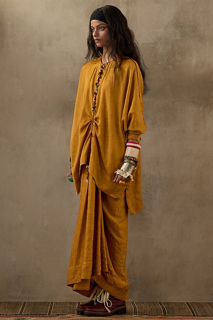 Yellow Crushed Silk Pleated Skirt Set by ASEEM KAPOOR at Pernia's Pop ...