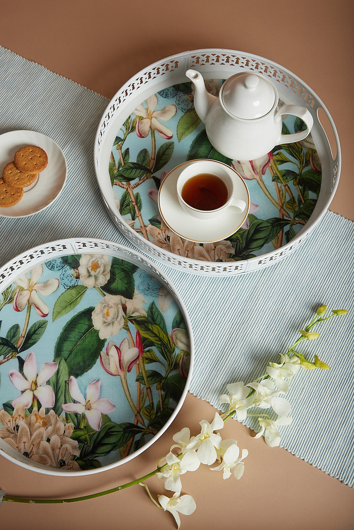 Multi Colored Tropical Floral Trays (Set of 2) by Assemblage at Pernia ...