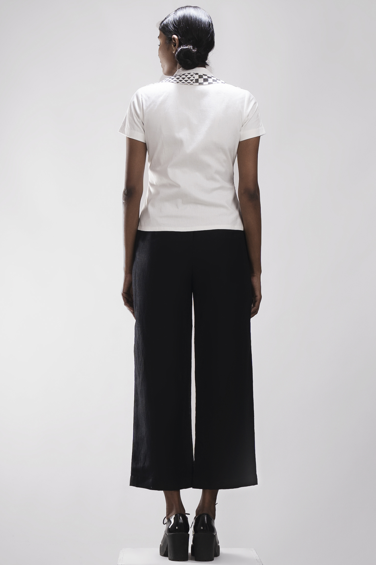 White Cotton Asymmetric Top by ATBW | All Things Black White Cotton Asymmetric Top by ATBW | All Things Black