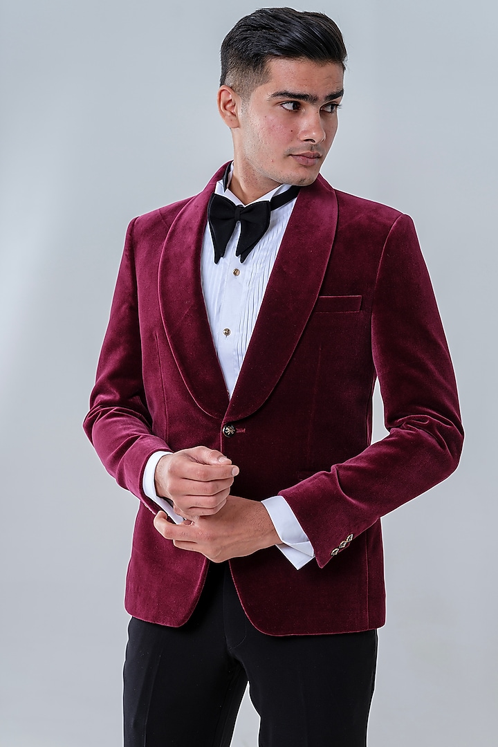 Maroon Velvet Tuxedo Set by Amrit Dawani at Pernia's Pop Up Shop 2025