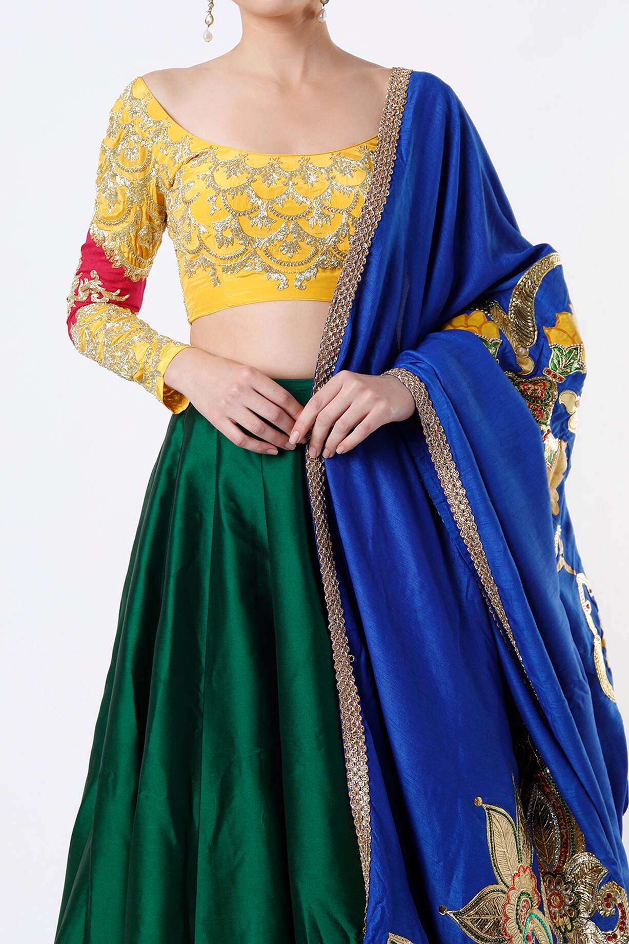 Bottle Green Silk Bridal Lehenga Set by Architha Narayanam at Pernia's ...