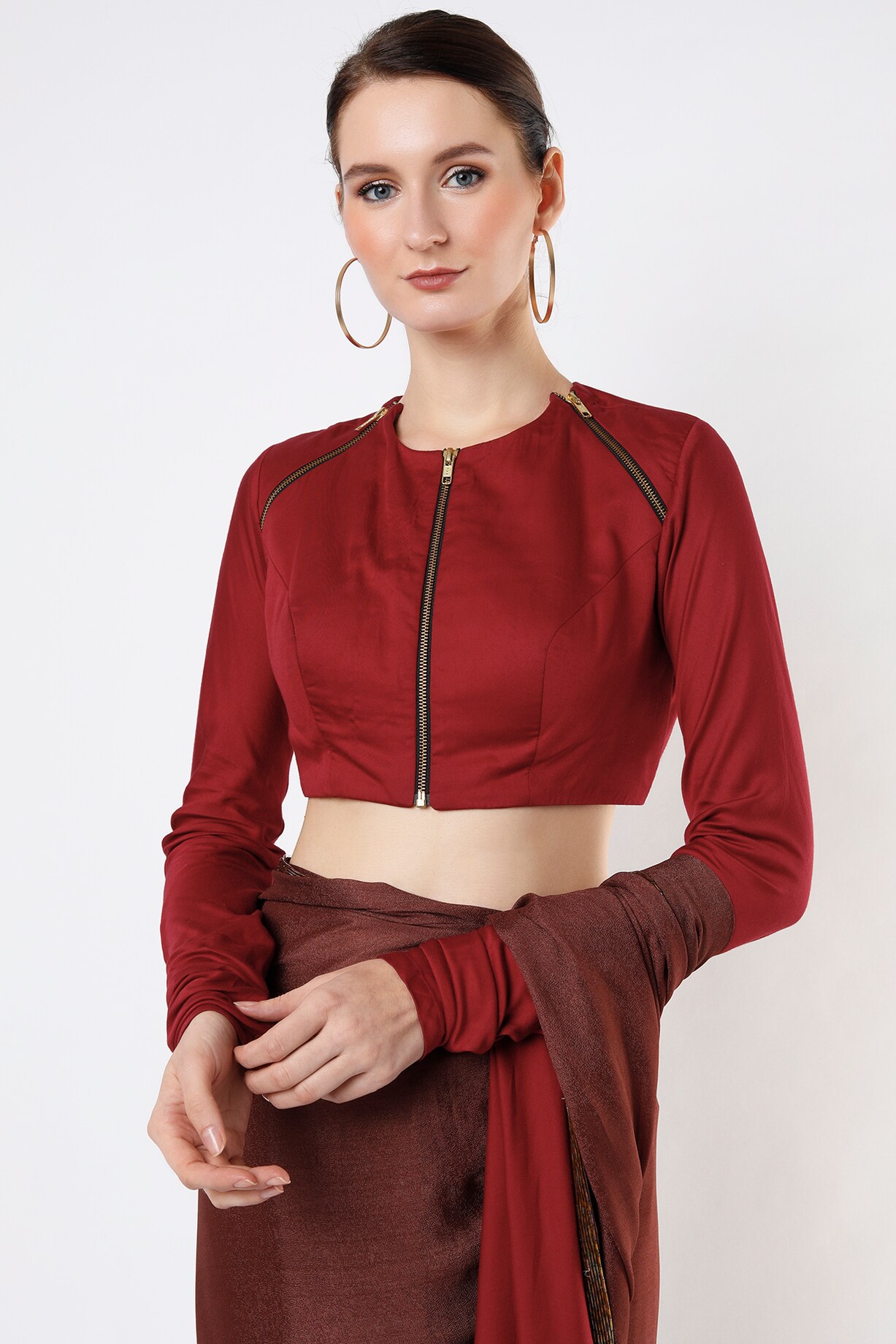 Brown Embroidered Saree Set by Architha Narayanam at Pernia's Pop Up ...