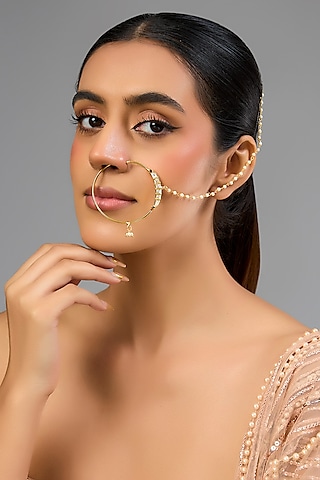 Gold Finish Pearl Chain Nath by Auraa Trends at Pernia's Pop Up Shop 2026