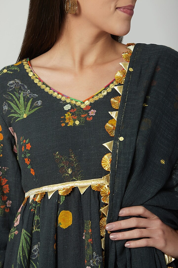 Black Embroidered & Printed Sharara Set Design by Ayinat By Taniya O ...