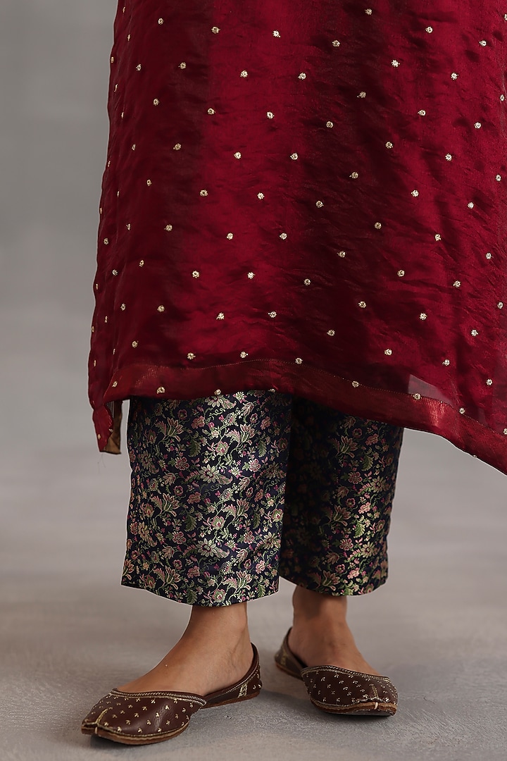 Ruby Red Satin Tissue Zari Embroidered Kurta Set by Begum Pret at Pernia's Pop Up Shop 2025