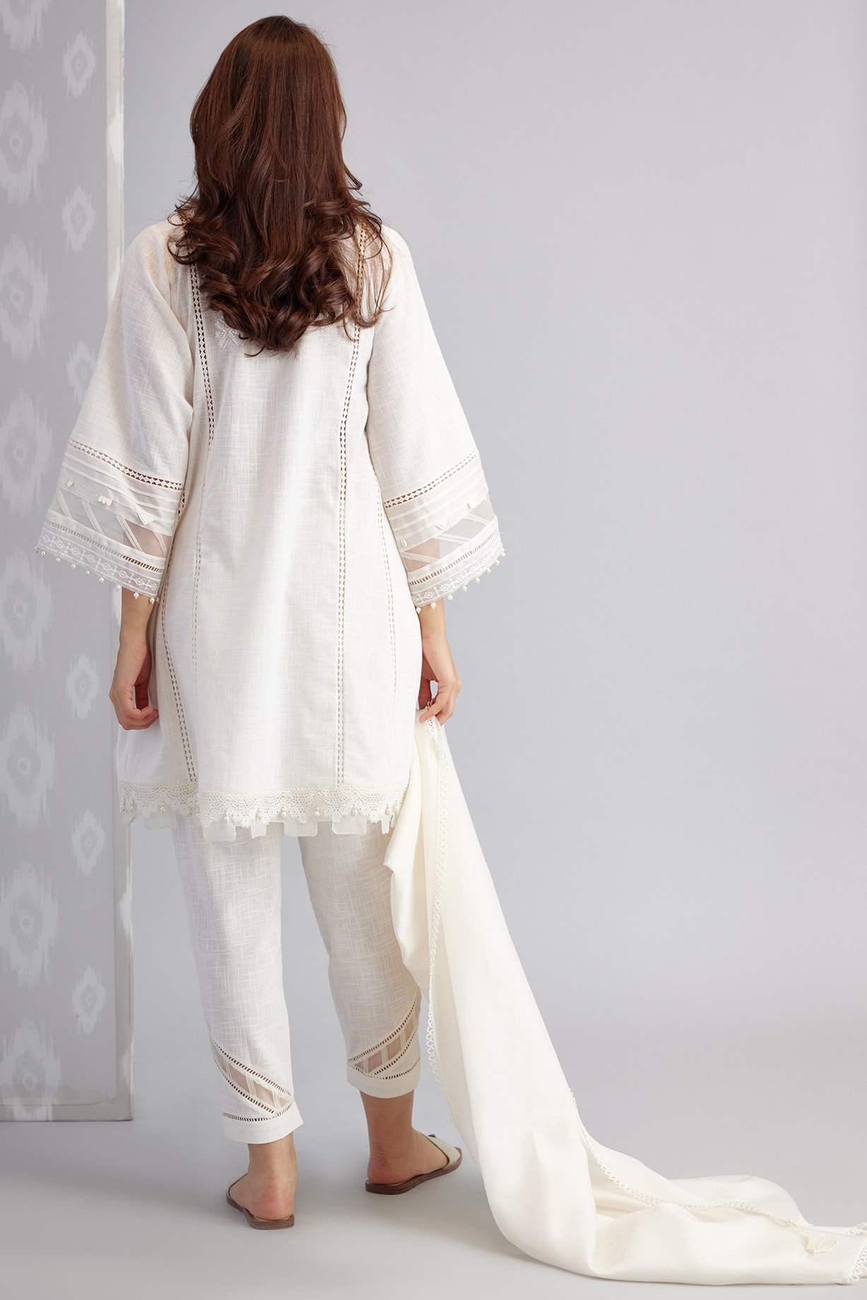 Ivory Cotton Embroidered Kurta Set by Bunka at Pernia's Pop Up Shop 2025