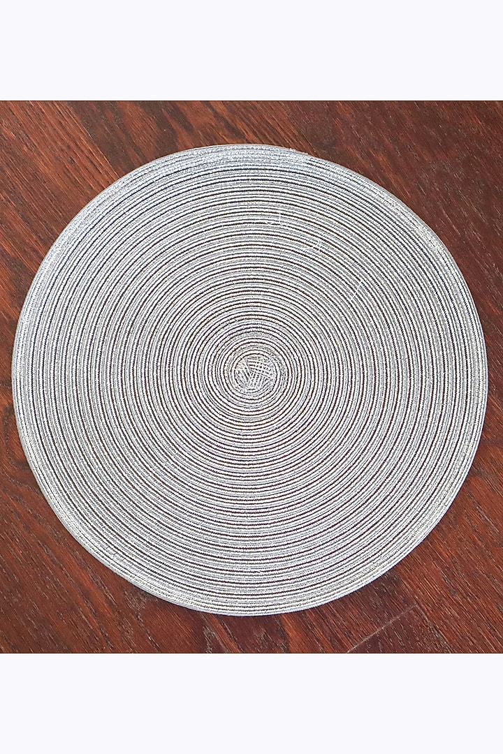 Silver Geometric Round Table Mats (Set of 6) Design by Chrysante By ...