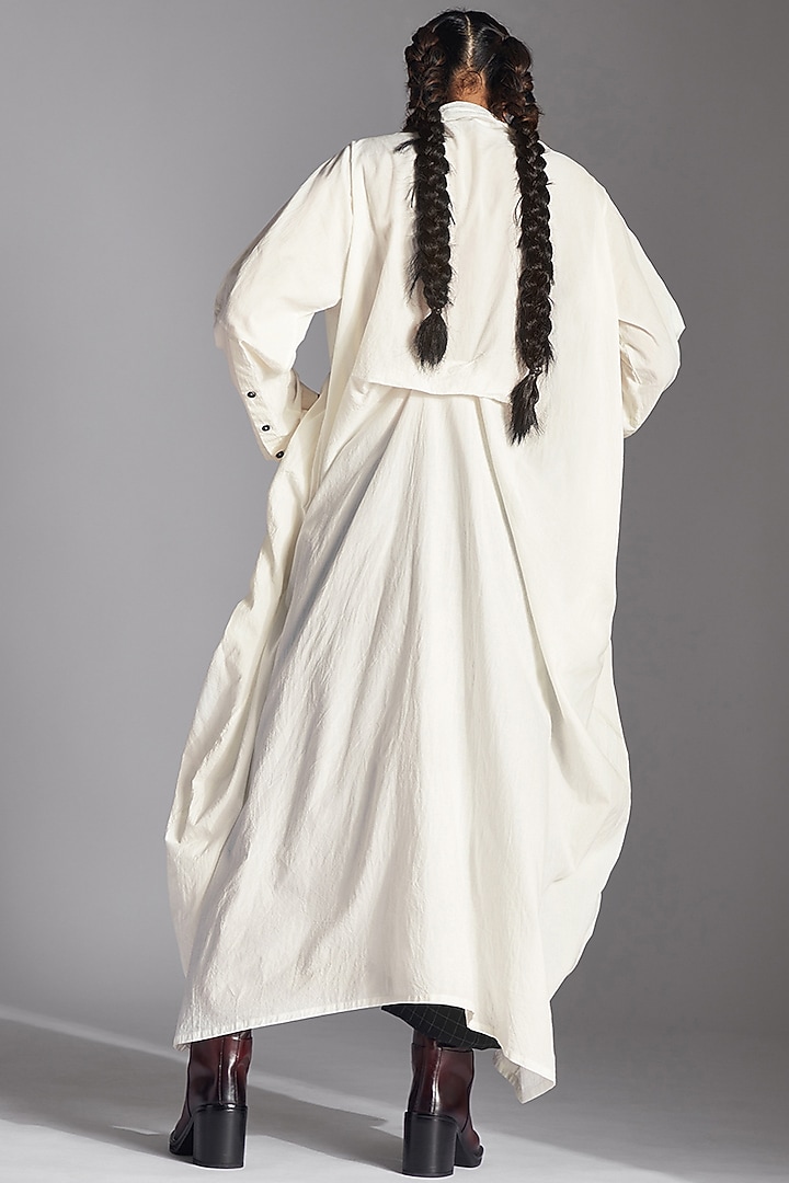 White Organic Cotton High-Low Shirt by Chola at Pernia's Pop Up Shop 2026