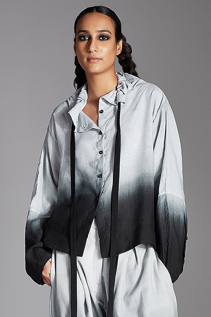 Black Linen Crop Barrel Shape Shirt by Chola at Pernia's Pop Up Shop 2026