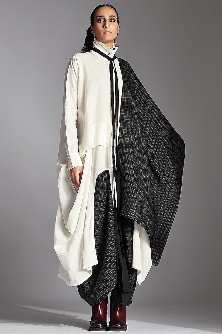 Black & White Linen Dhoti Skirt by Chola at Pernia's Pop Up Shop 2026