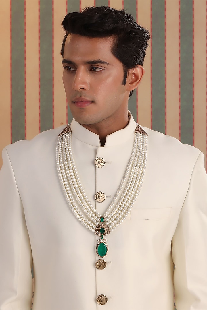 White Beaded Layered Mala by Cosa Nostraa at Pernia's Pop Up Shop 2024