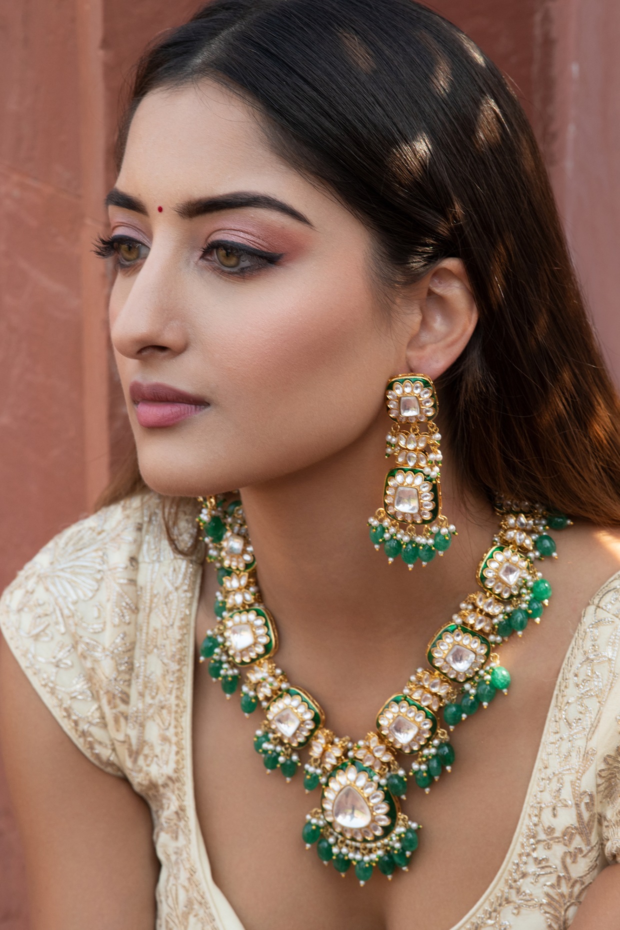 Kundan green necklace store