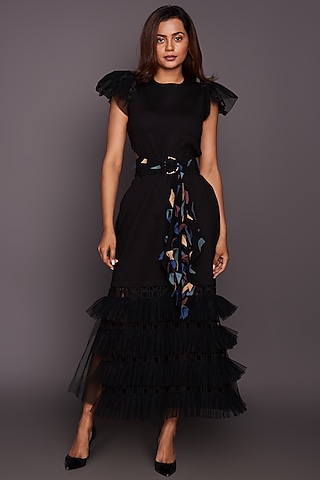 Deepika Arora - Buy Designer Dresses, Jumpsuits, Pants & more 2024