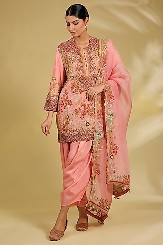 Blush Pink Silk Hand & Machine Embroidered Kurta Set by Debyani at ...