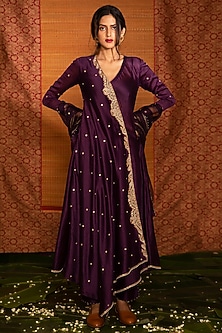 Violet Hand Embroidered Kurta Set Design by Deep Thee at Pernia's Pop ...