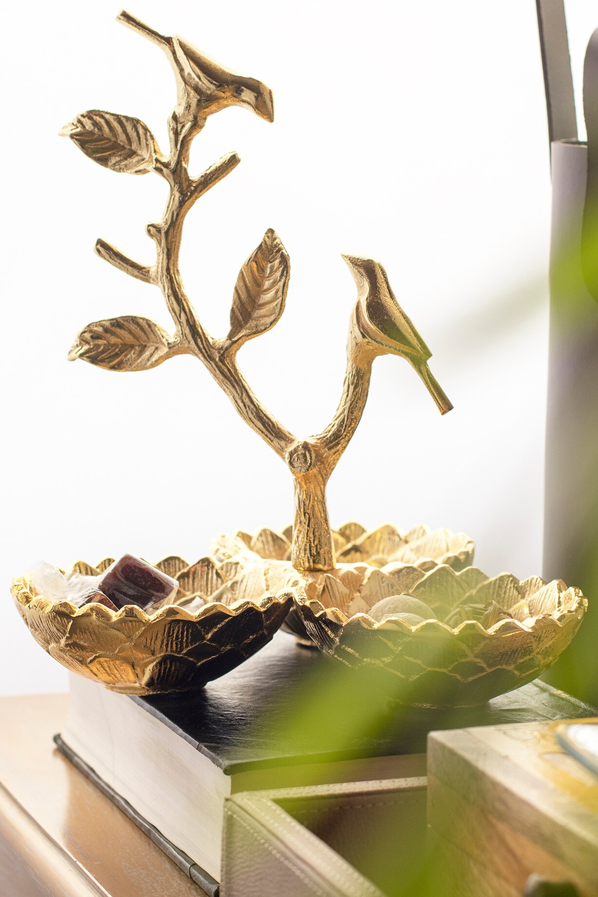 Gold Metal Centerpiece by The 7 DeKor at Pernia's Pop Up Shop 2025