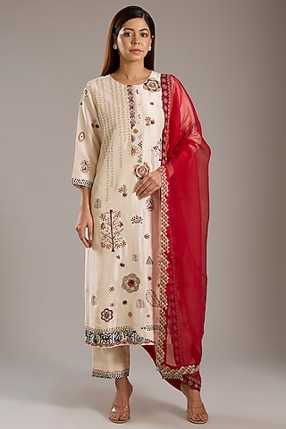 Ivory Dupion Kurta Set by Divyam Mehta at Pernia's Pop Up Shop 2026
