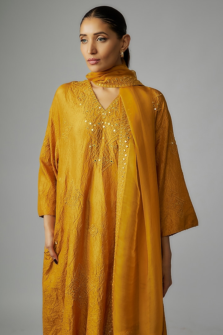Yellow Mulberry Silk Mirror Embroidered Kurta Set by Divyam Mehta at ...