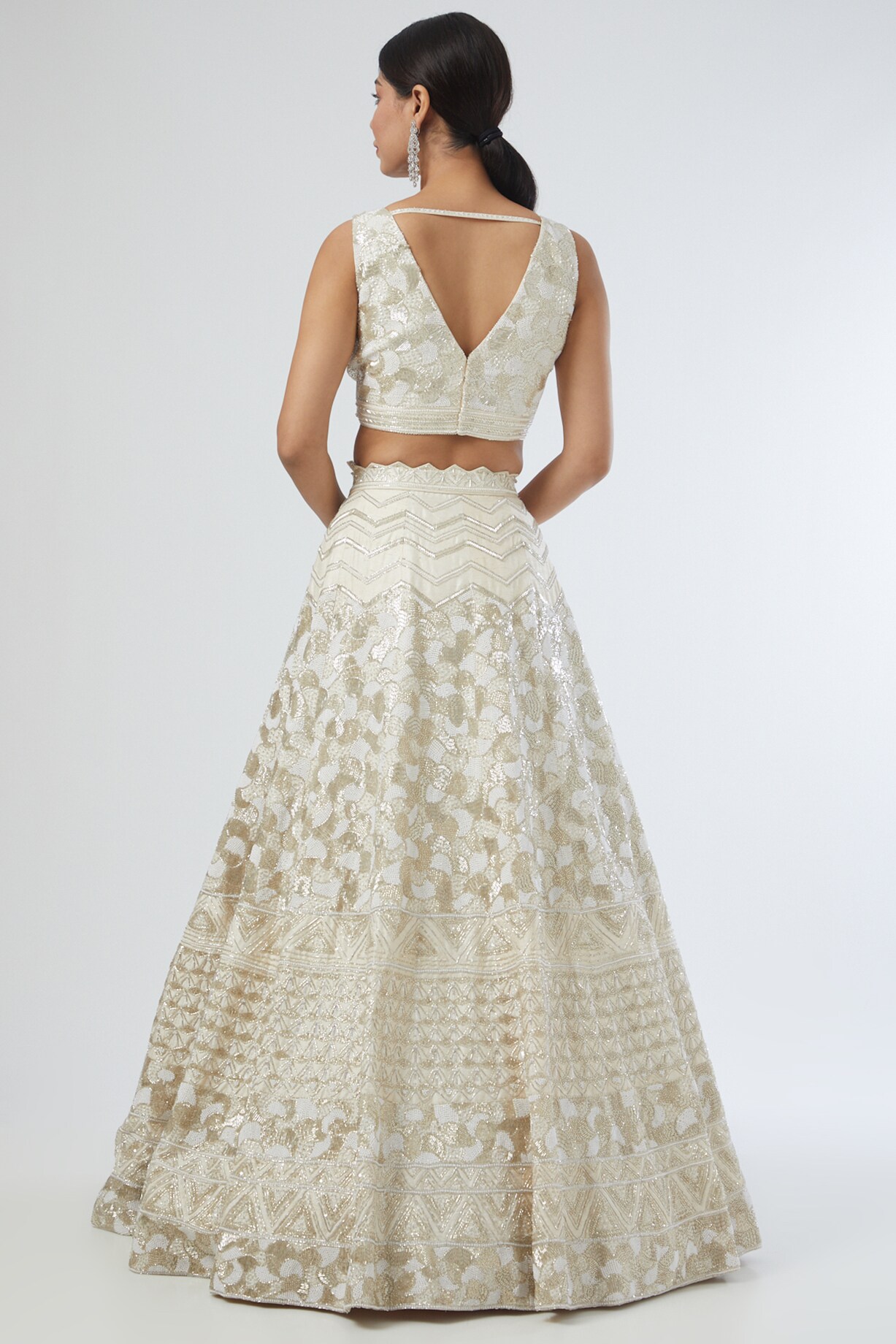 Ivory Embroidered Bridal Lehenga Set by Disha Patil at Pernia's Pop Up ...
