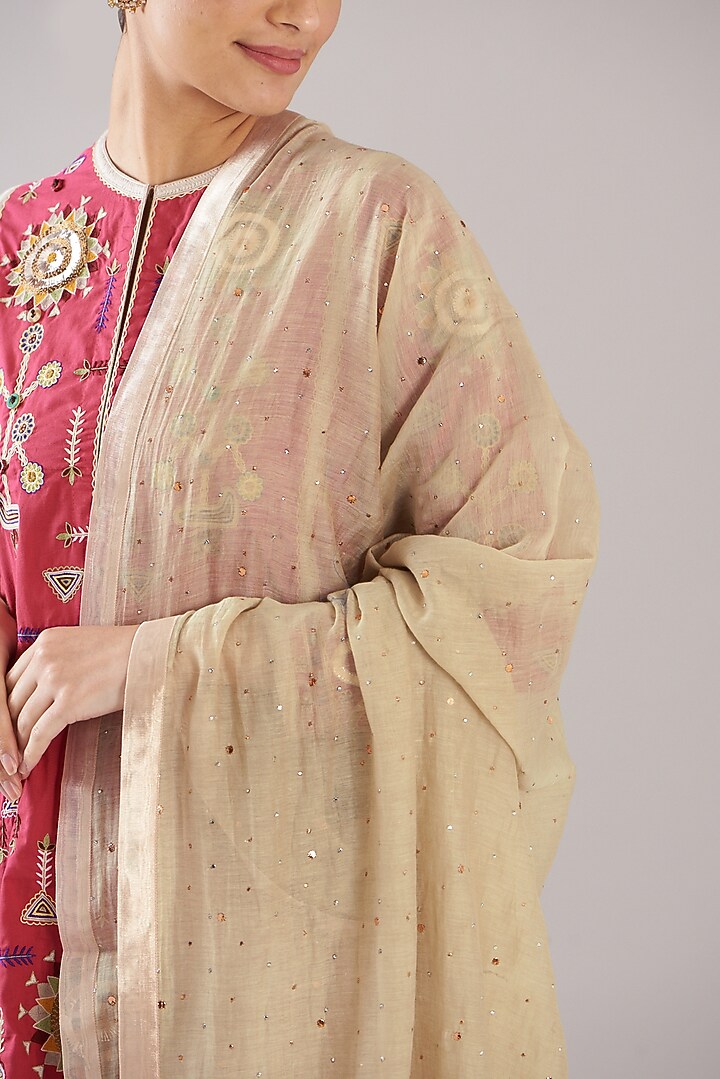 Ivory Chanderi Hand Embroidered Dupatta by Divya Sheth at Pernia's Pop ...